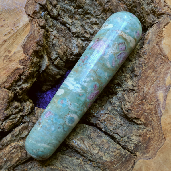 Ruby in Fuchsite Wand~CRRZWD03 – EarthSpeak